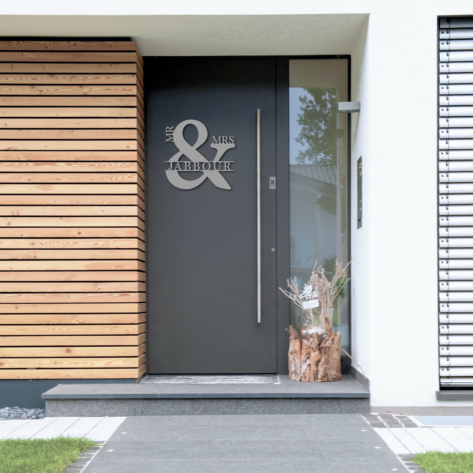 Open media 1 in gallery view